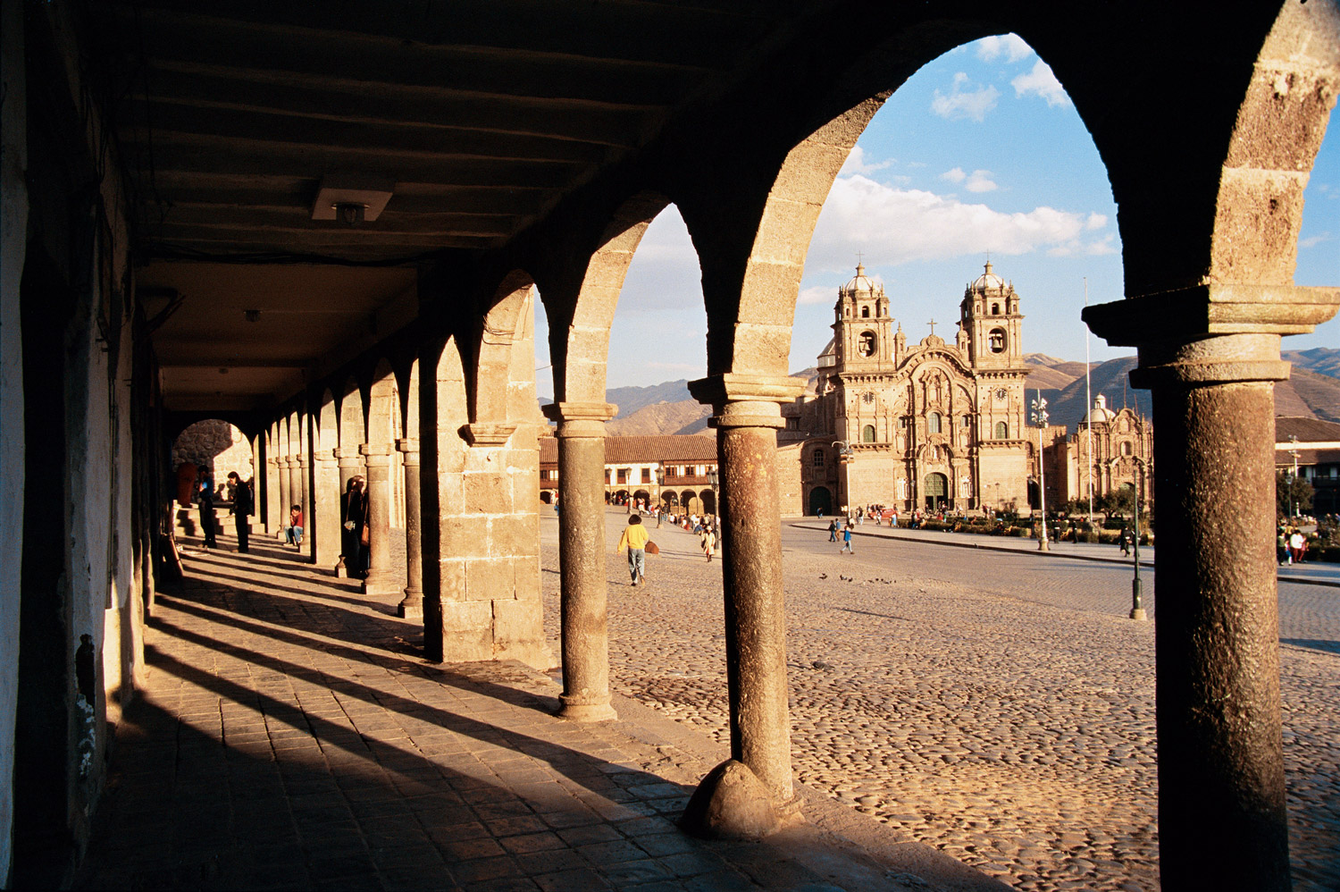 Santuranticuy and New Years in Cusco